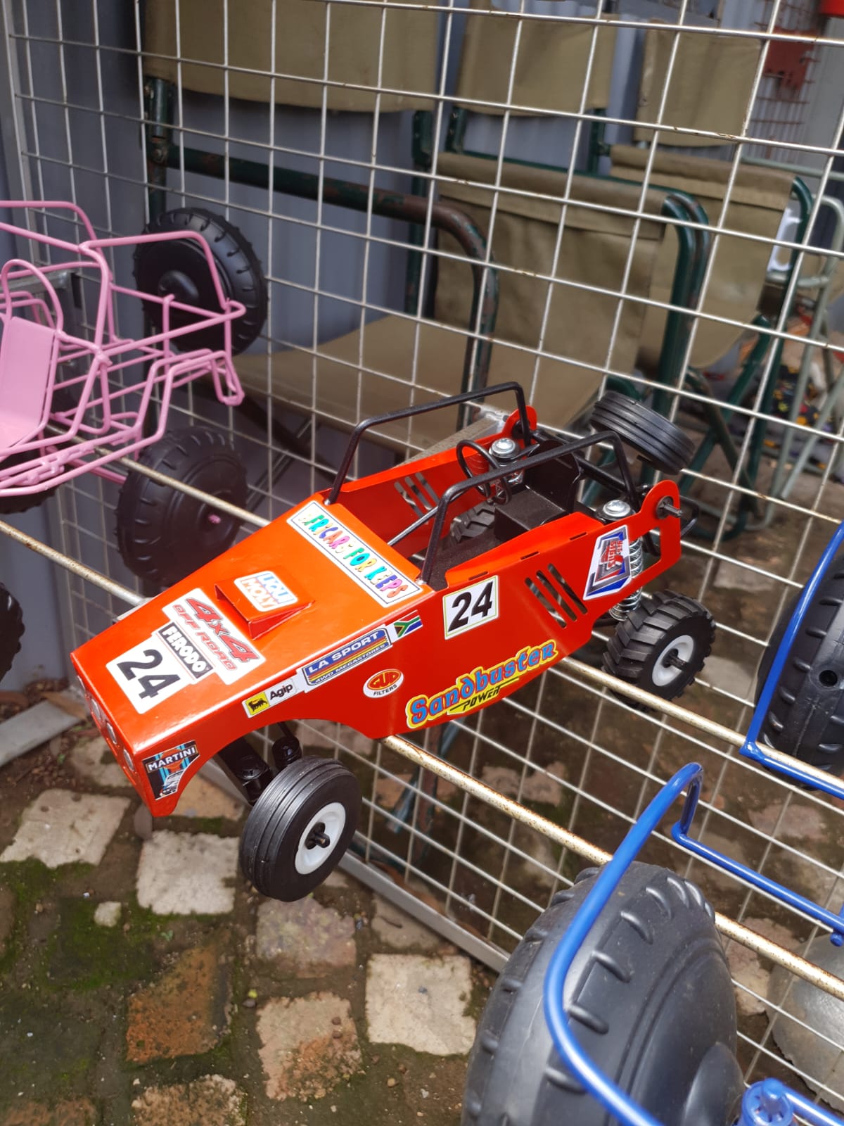 Sand-Buster Wire Car – Wow Metal Creations